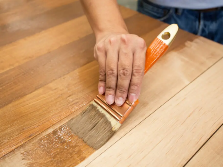 Diferença Entre Verniz e Stain: Escolha o Produto AdequadoBlog da Anjo